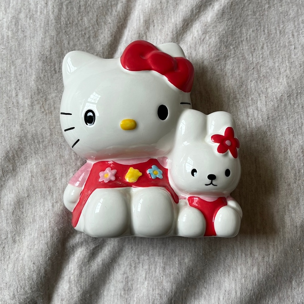 2001 Sanrio Coin Bank - Gem